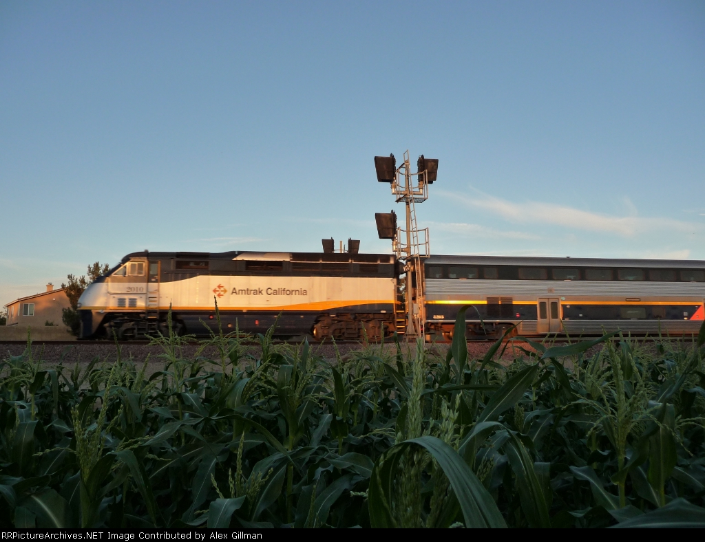 CDTX 2010 West, Catching The Last Light